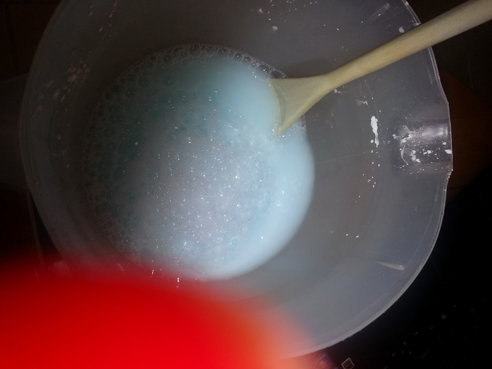 4 Ingredient Homemade Bubble Solution - Mommy's Block Party