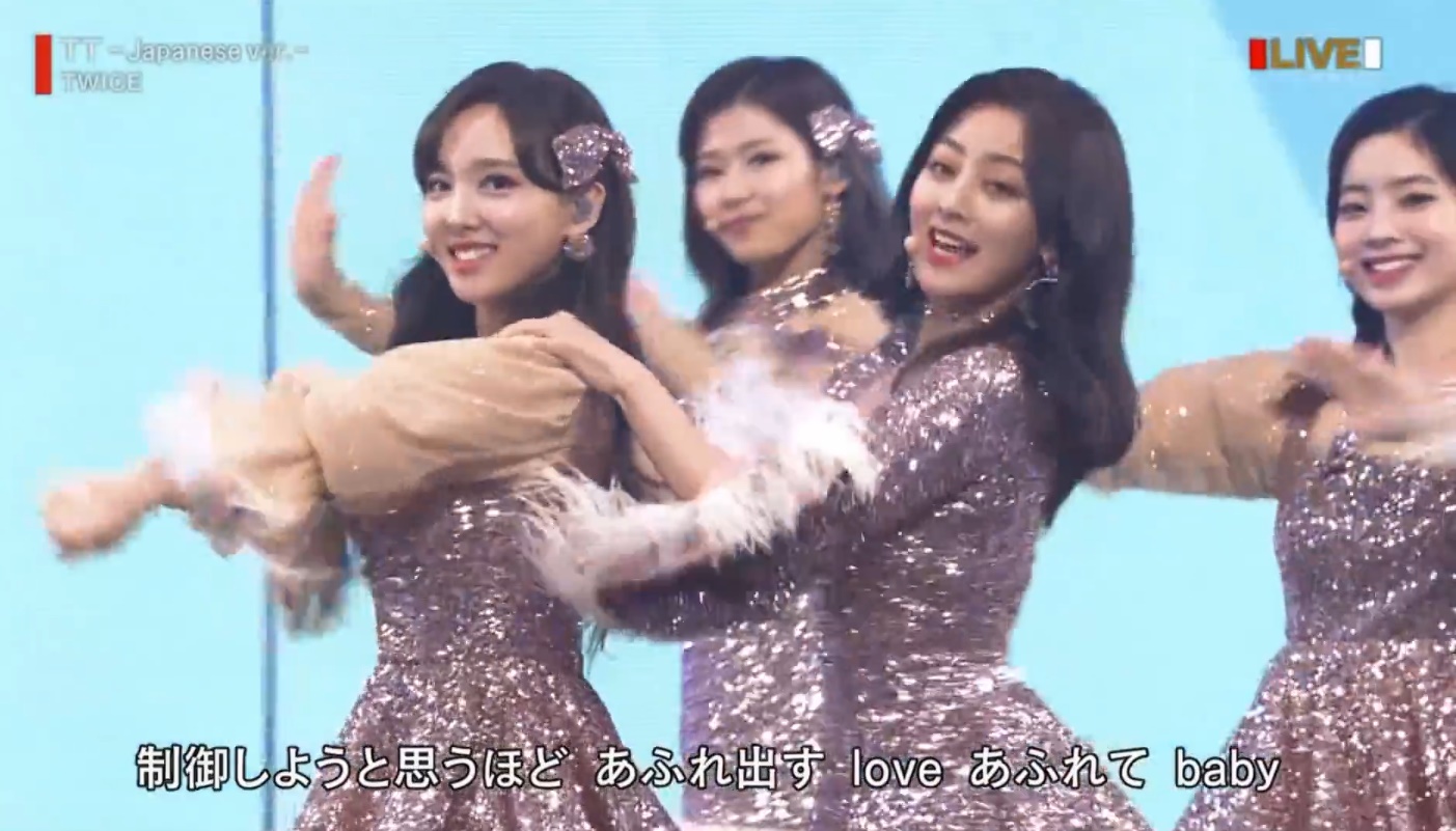 TWICE、ついにNHK 紅白歌合戦に初出場！「TT -Japanese ver.-」を披露したほか、「いつでも夢を」の合唱にも参加…楽屋 ...