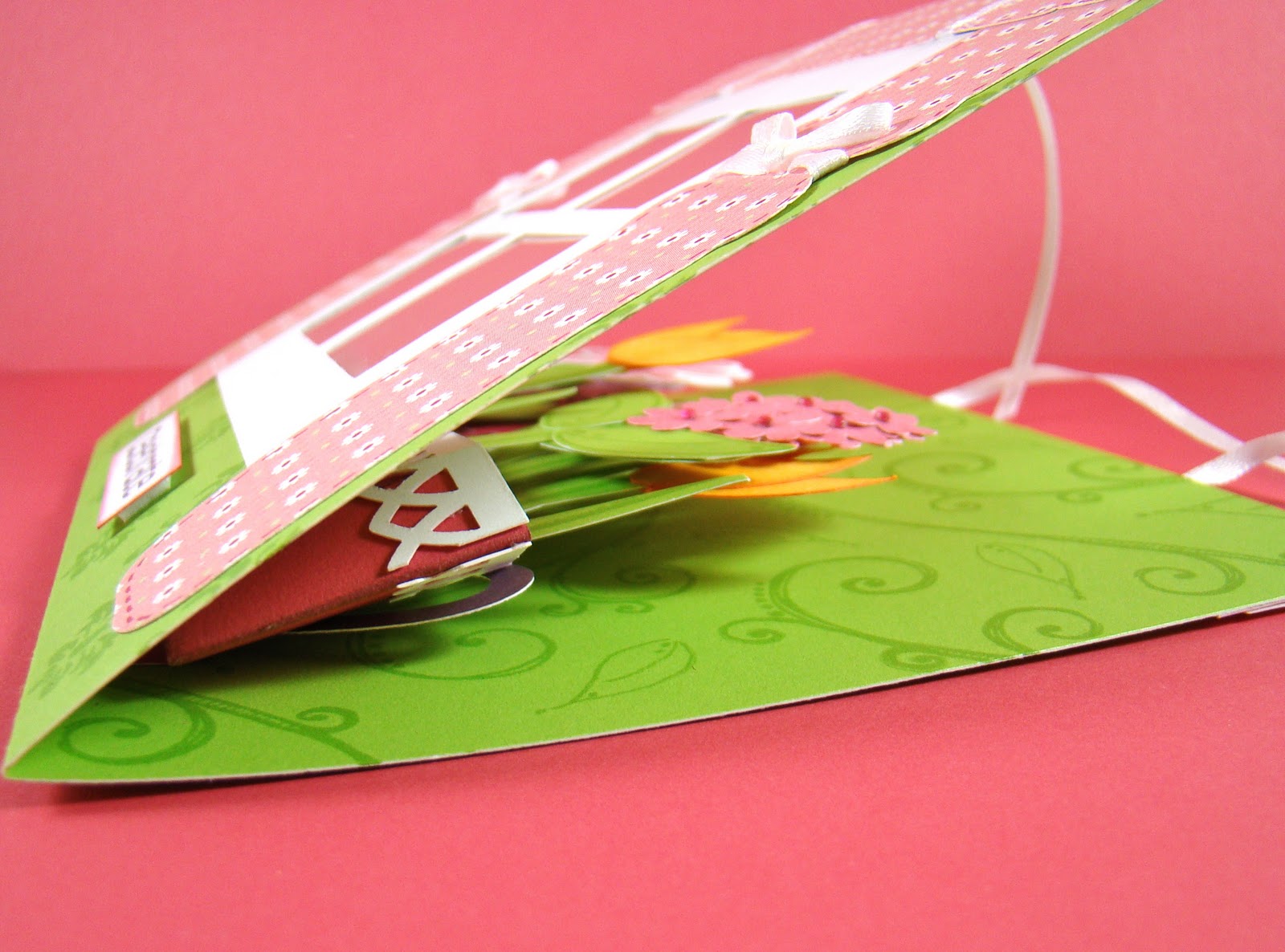 CTMH | Scrapbook Snippets: Spring Flower Pop-Up Card