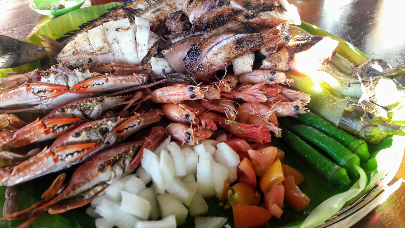 iStar-Tariray: Sungayan Grille & Balingasay River