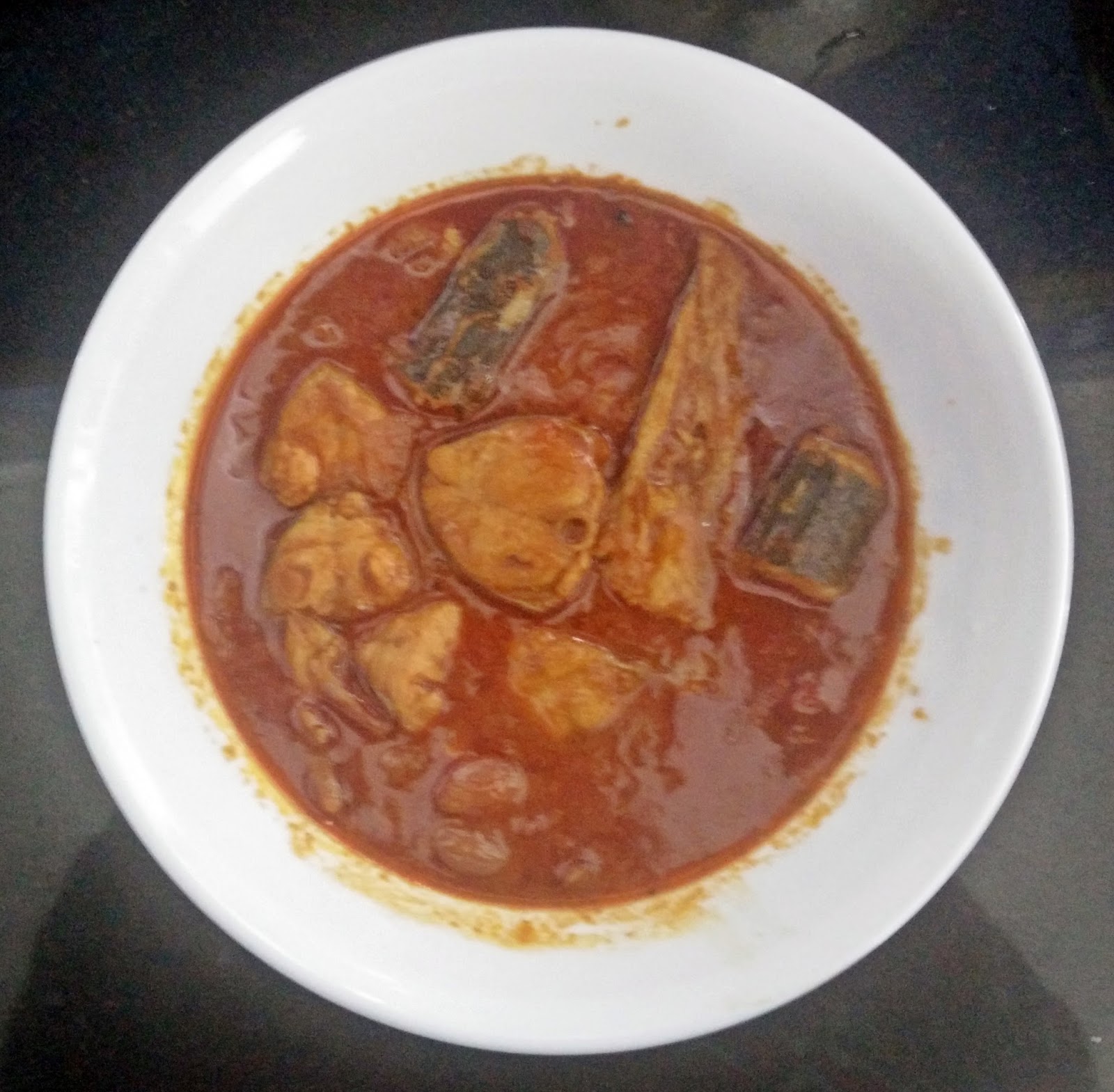 Cook, Relish, and Review!: Chettinadu Meen Kuzhambu [Chettinad Fish Curry]
