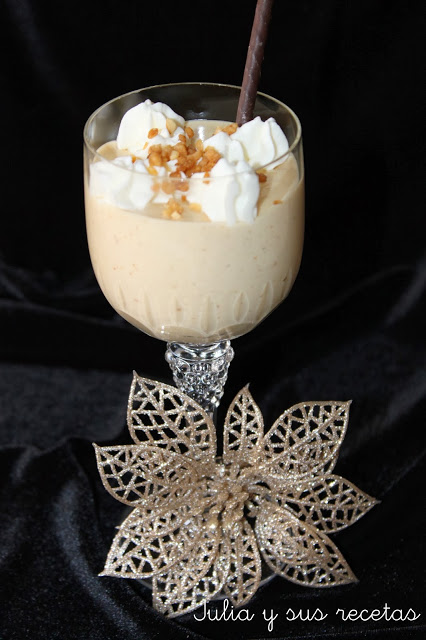 JULIA Y SUS RECETAS: Copa mousse de turrón , baileys y nata