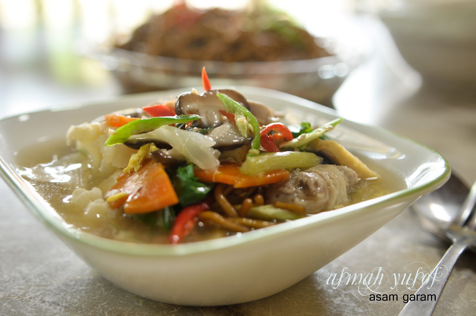 Asam Garam: MEE LAKNA menu for breakfast...