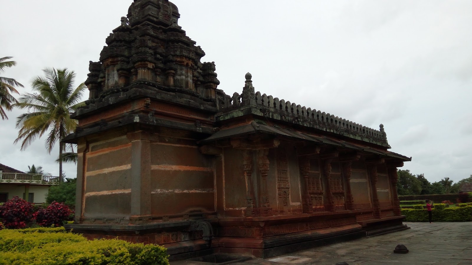 A Picture - A Story: Aghoreshwara Temple, Ikkeri