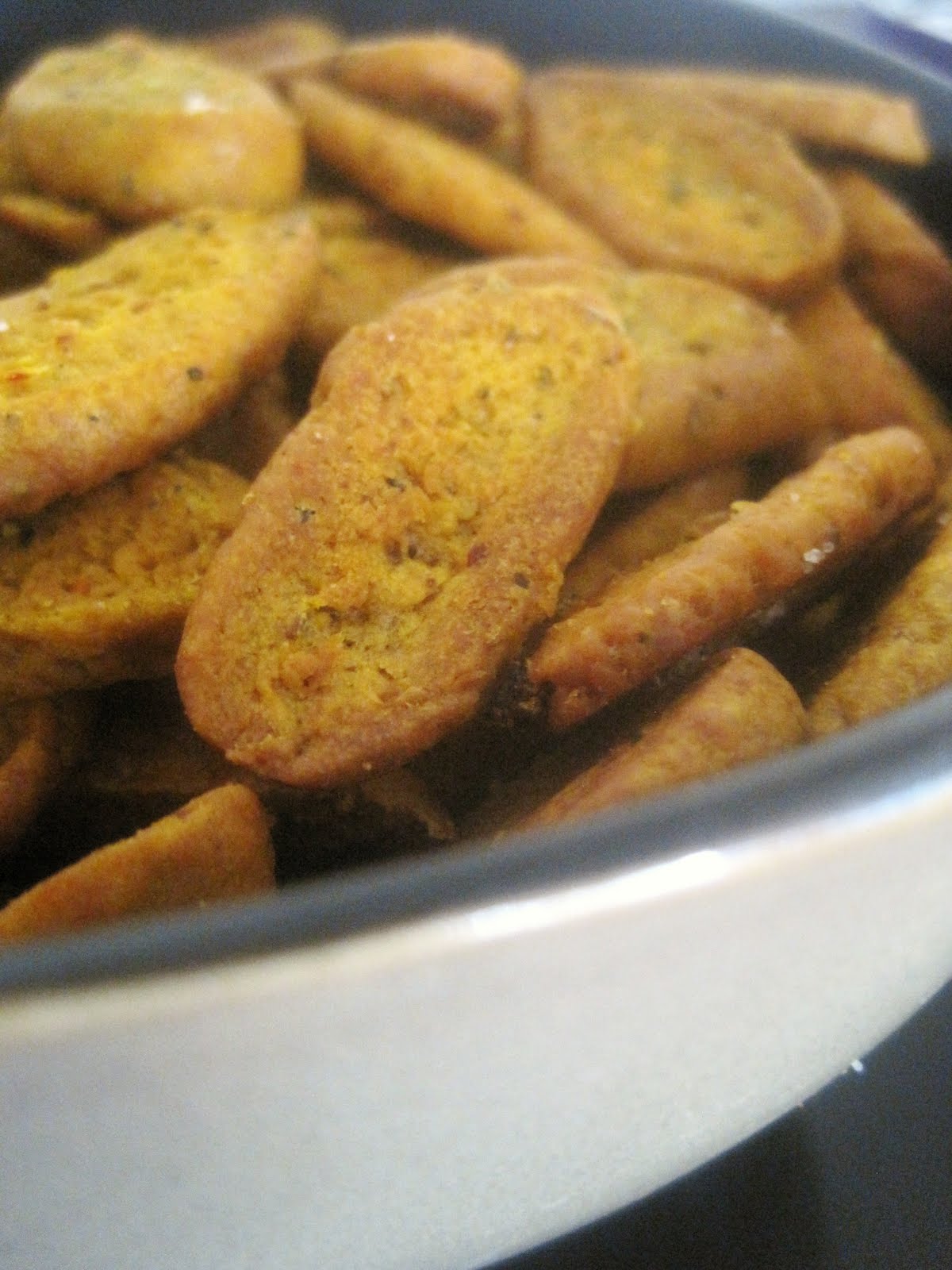 فْقّاسْ مالْحْ / Moroccan Mini-Fekkas or Mini-Fakkas With Dried ...