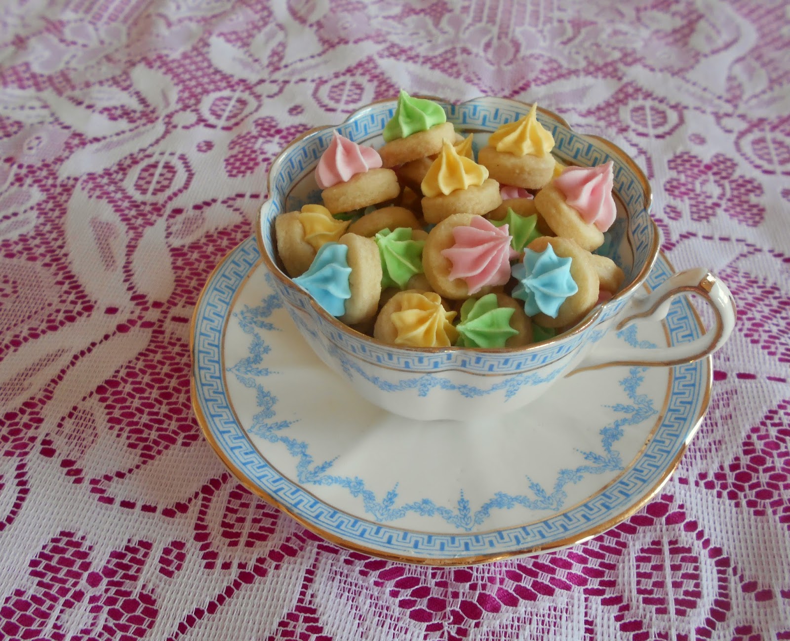 Peppermint Iced Gems