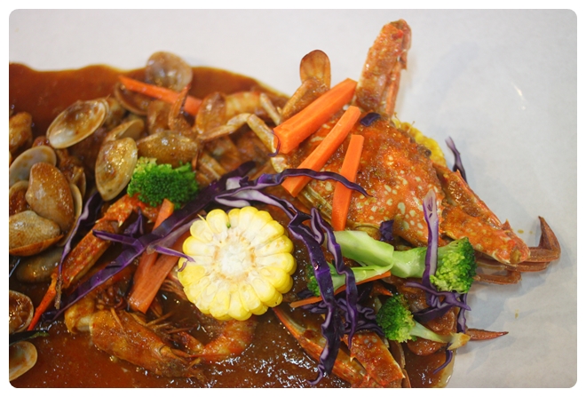 向日葵馋嘴日记: 跟着潮流用餐之桌上海鲜 - Kari Corner @ Nibong Tebal