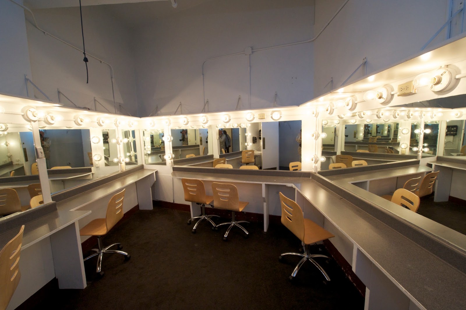 Theatre Dressing Room Design
