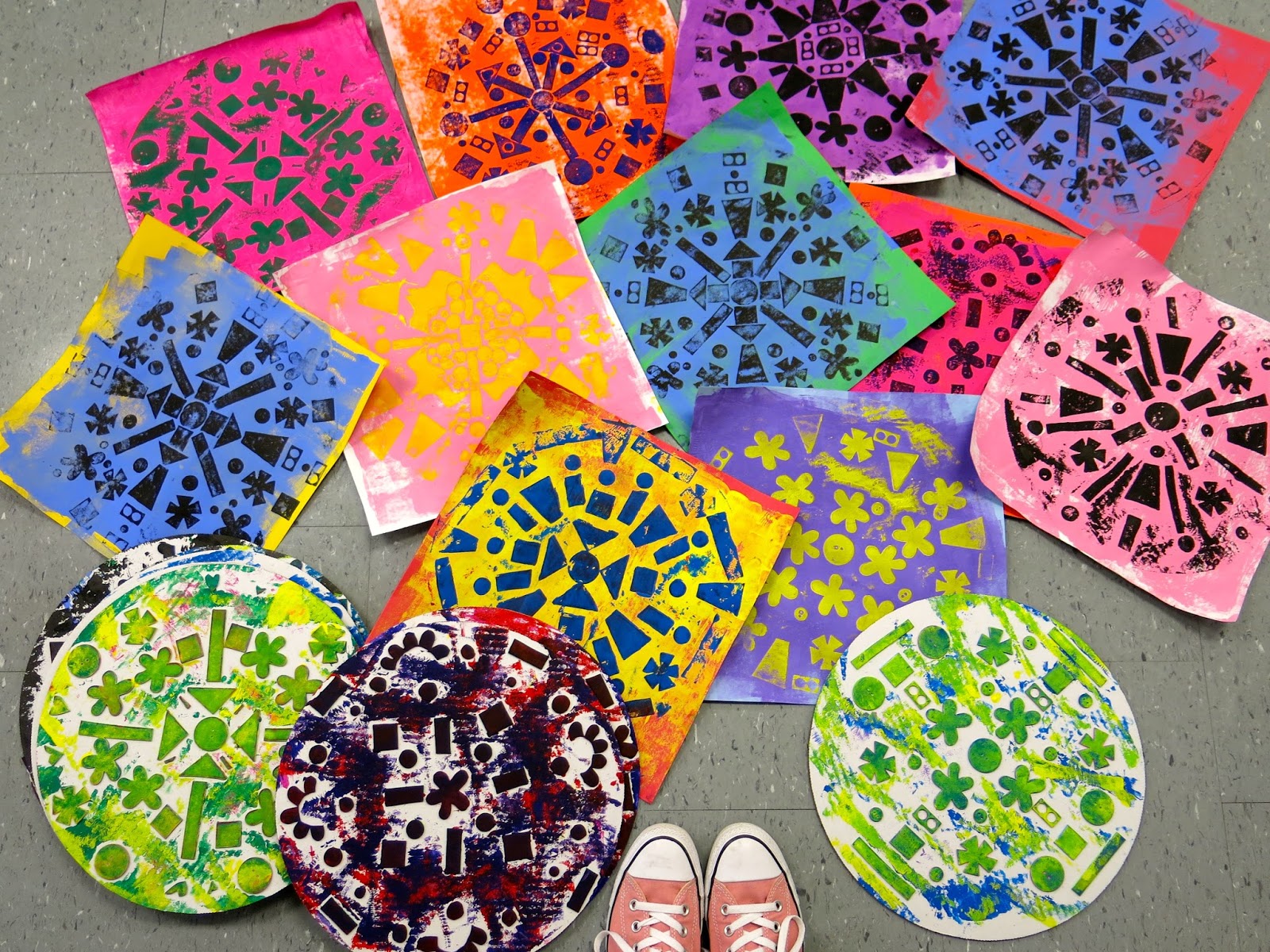 Cassie Stephens: In the Art Room: Radial Design Printmaking