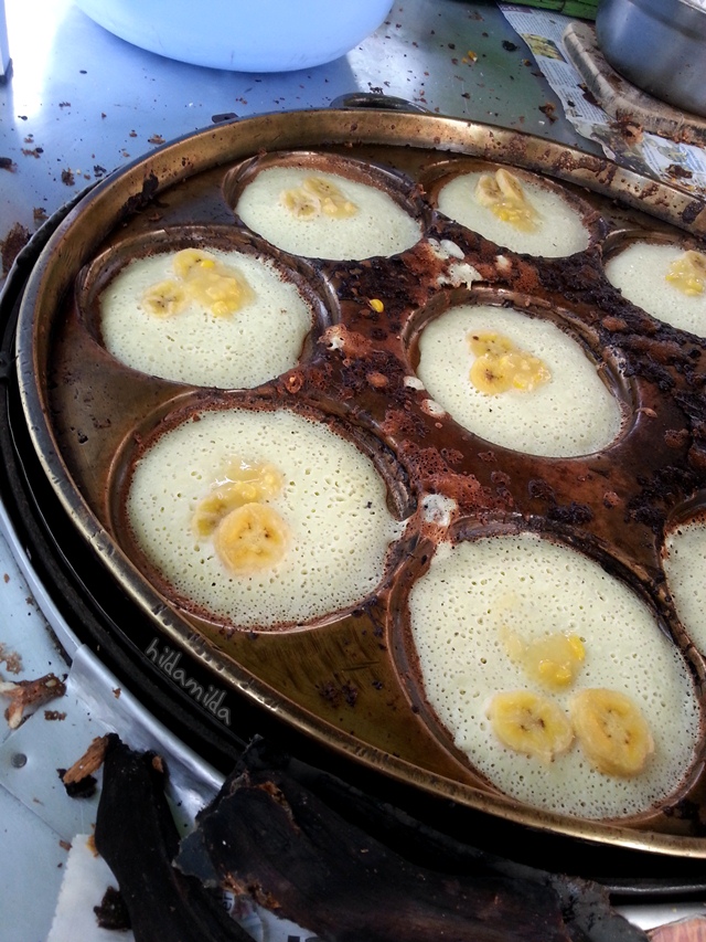 Being Hildaladida: Famous Penang Apong Guan @ Jalan Burmah