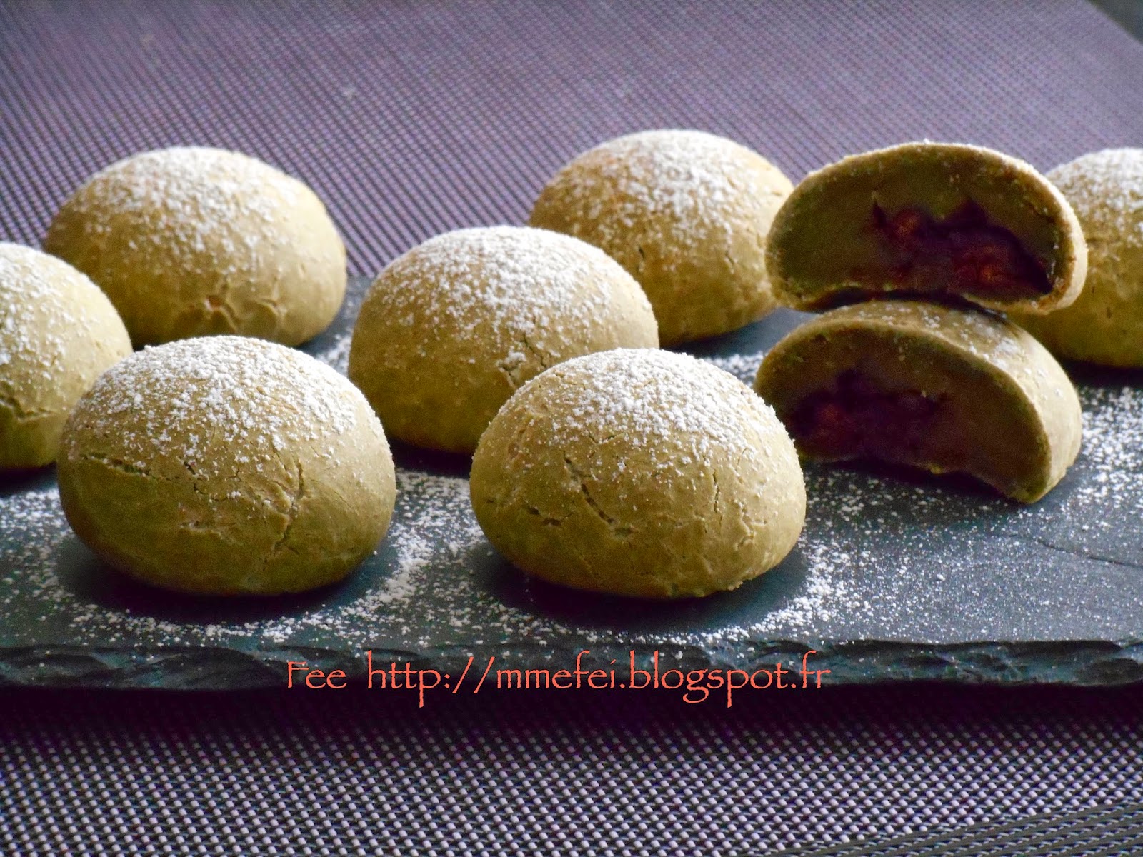 fee kitchen: Petit Pain mochi au Matcha 抹茶麻糬紅豆球