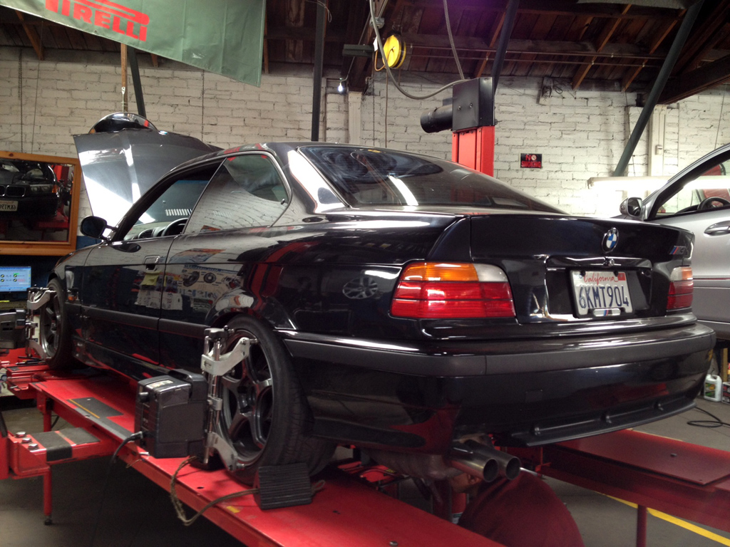 M3 PINK: E36 M3 Alignment Perfect Auto