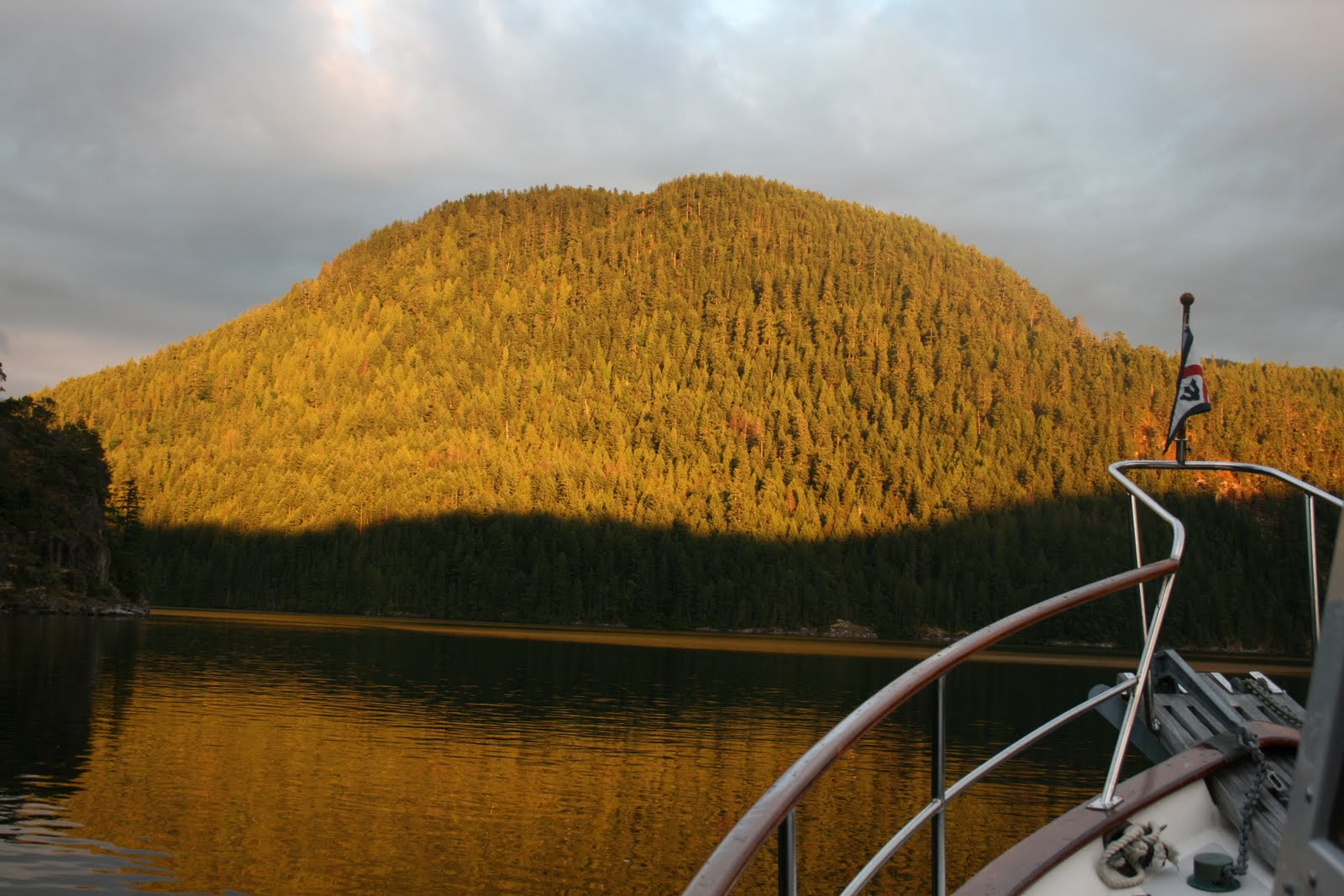 Free Spirit(s) V: June 29 - Tenedos Bay, Desolation Sound Marine Park