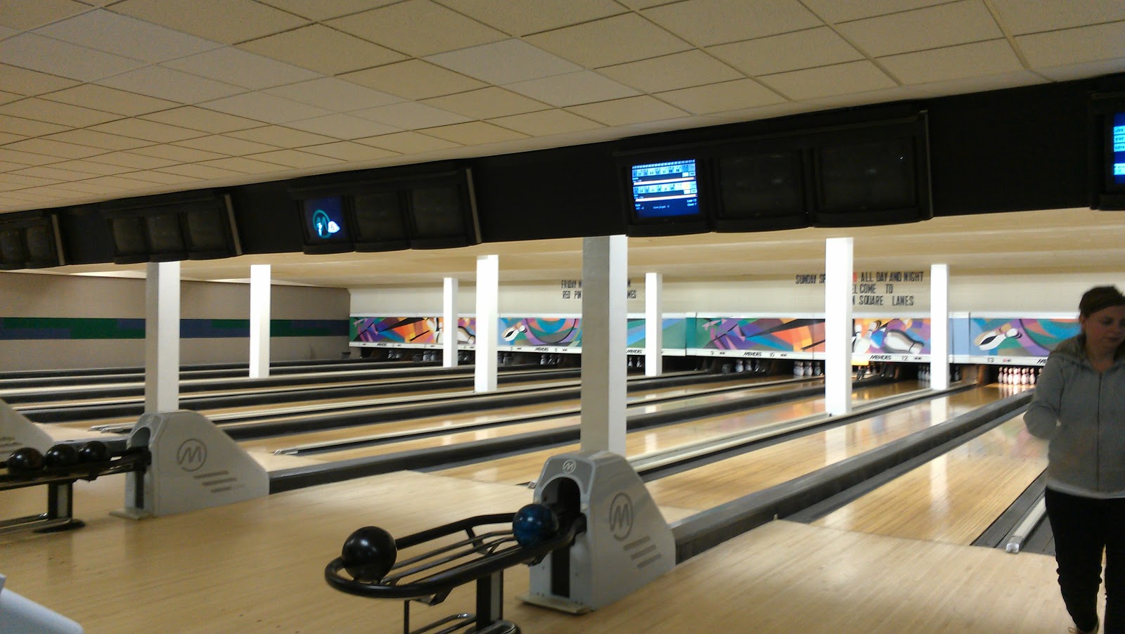 Every Bar in Lakewood: Bar #16: Madison Square Lanes