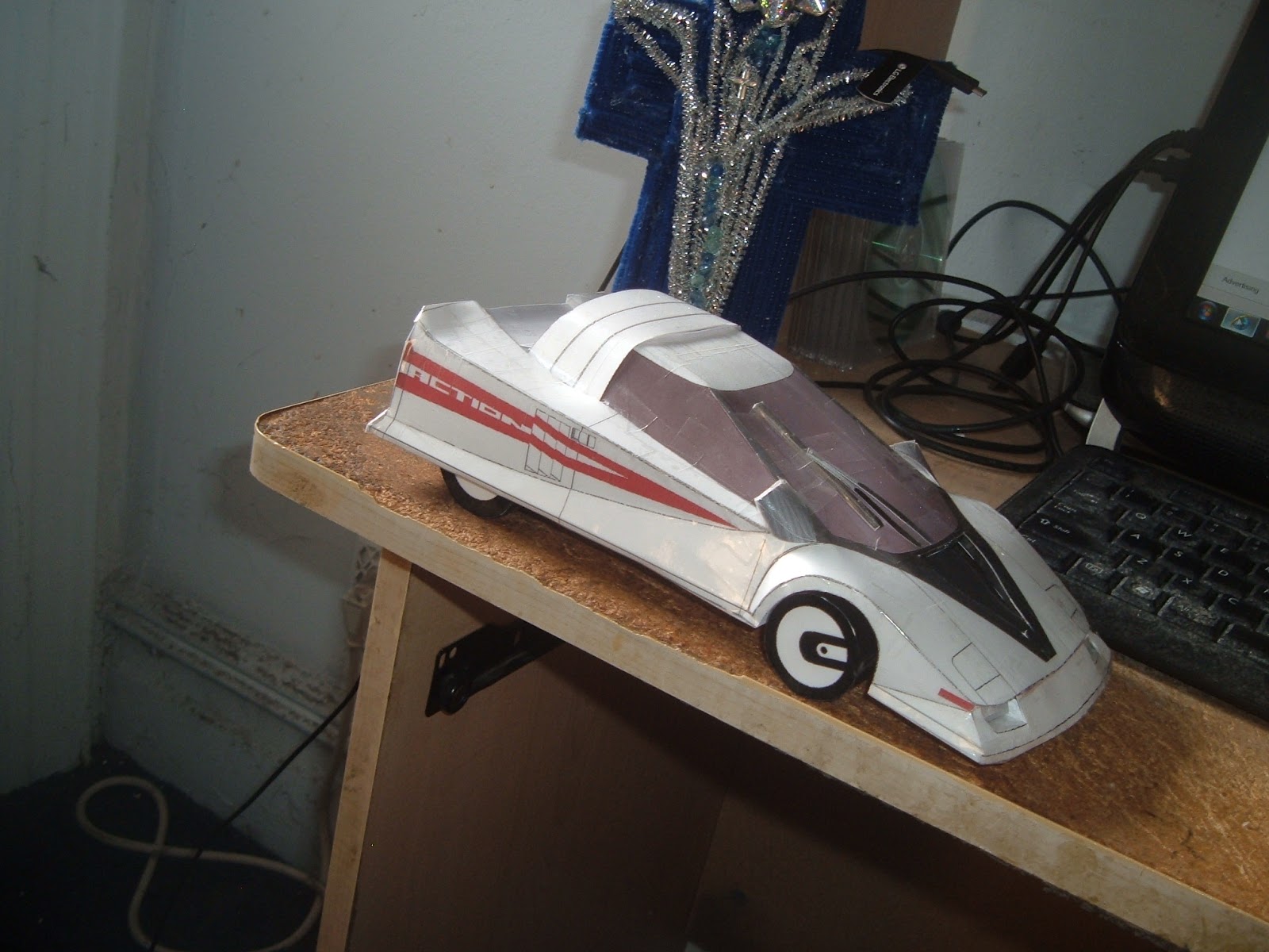 papermodelmatersexclusive's: who's in action why?! this 1978 ford ghia ...