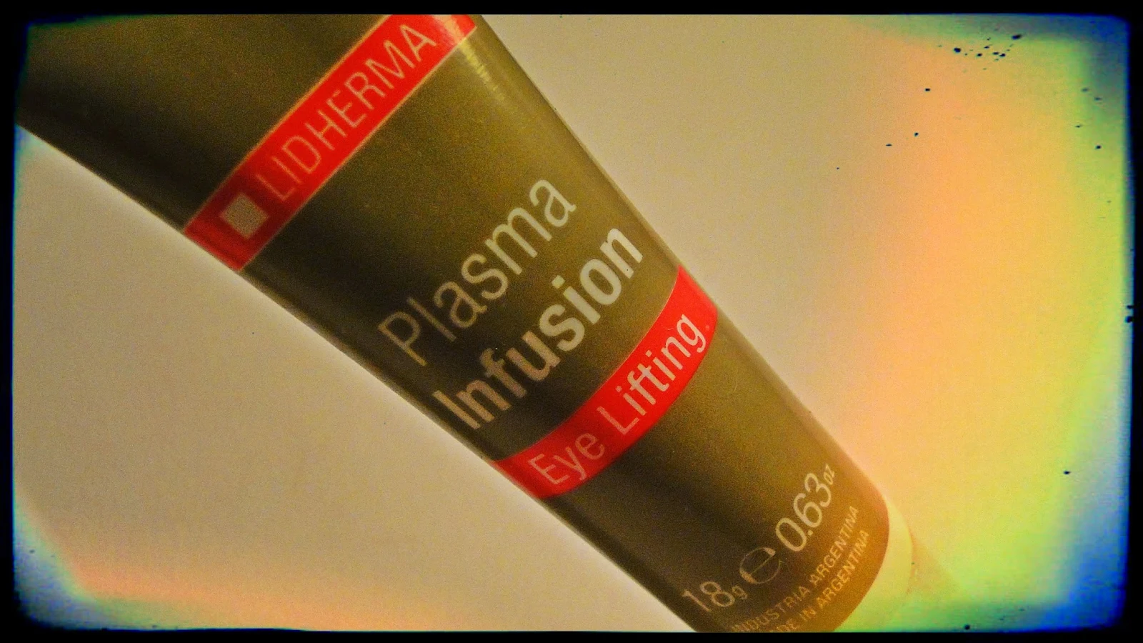 Plasma Infusion Eye lifting de Lidherma y un masaje para aplicarlo ...