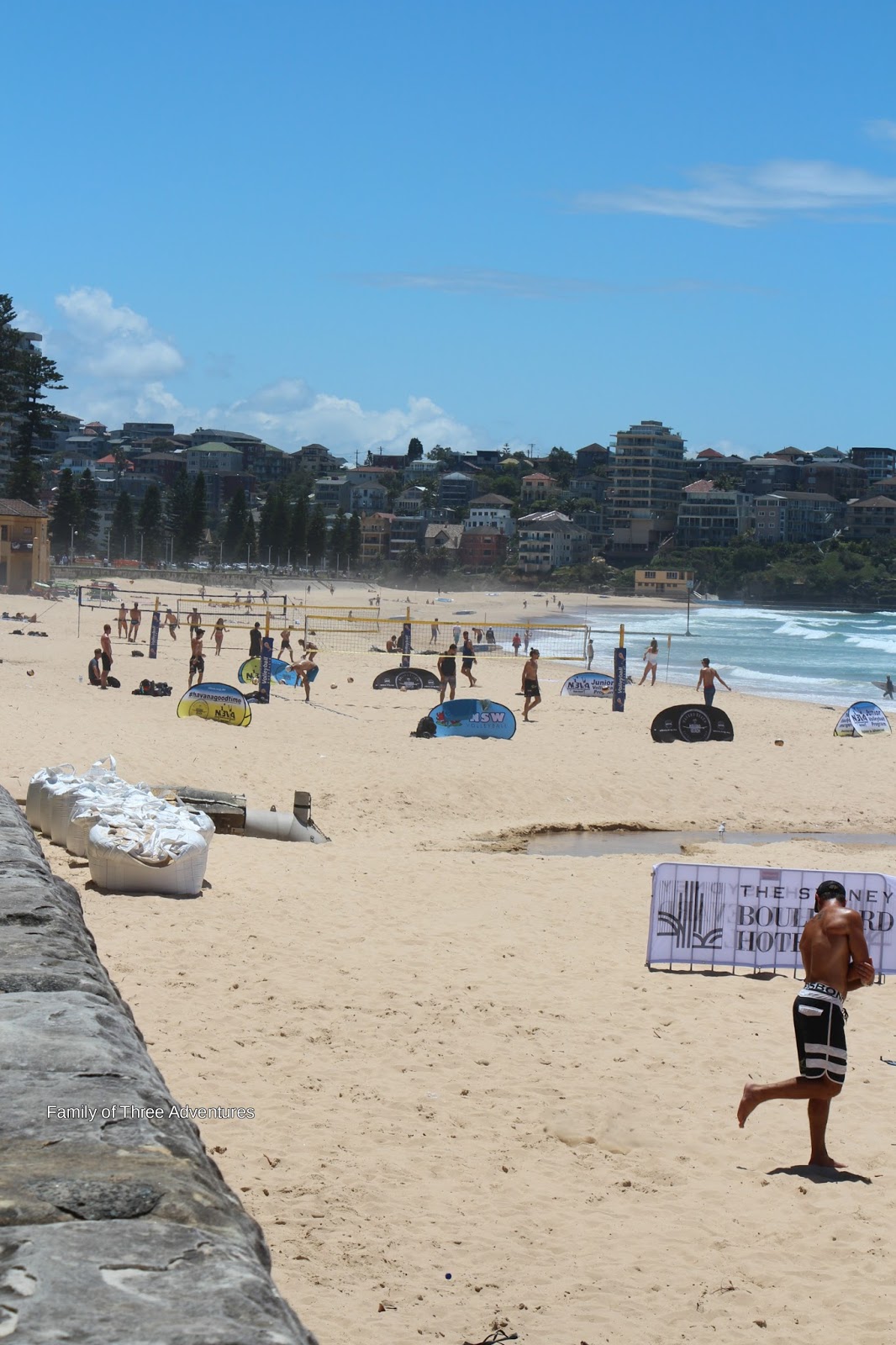 Family of Three Adventures : Manly Beach