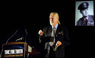 I TEMPI SONO MATURI: Robert Dean ci racconta cosa la NASA trovò sulla Luna