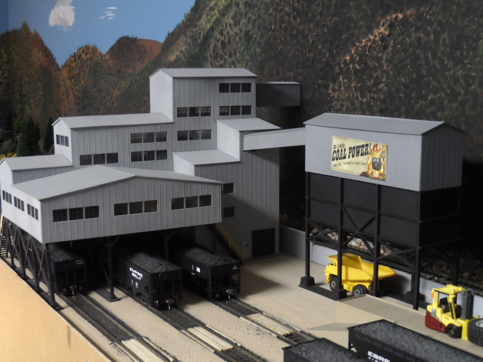 New York Central Train Layout: Weathering Hudson Coal