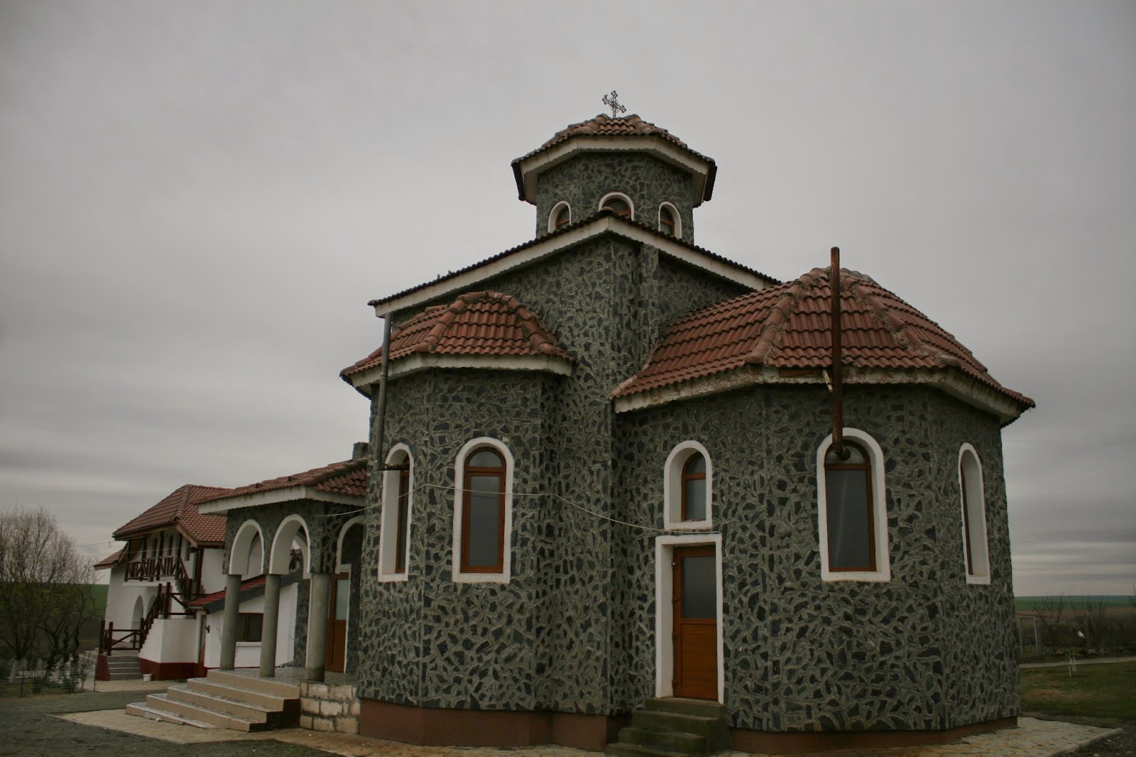 Manastirea Colilia: Manastirea Colilia