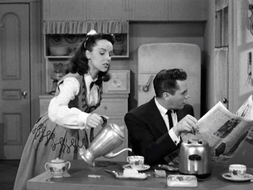 I Love Lucy: "The Young Fans"