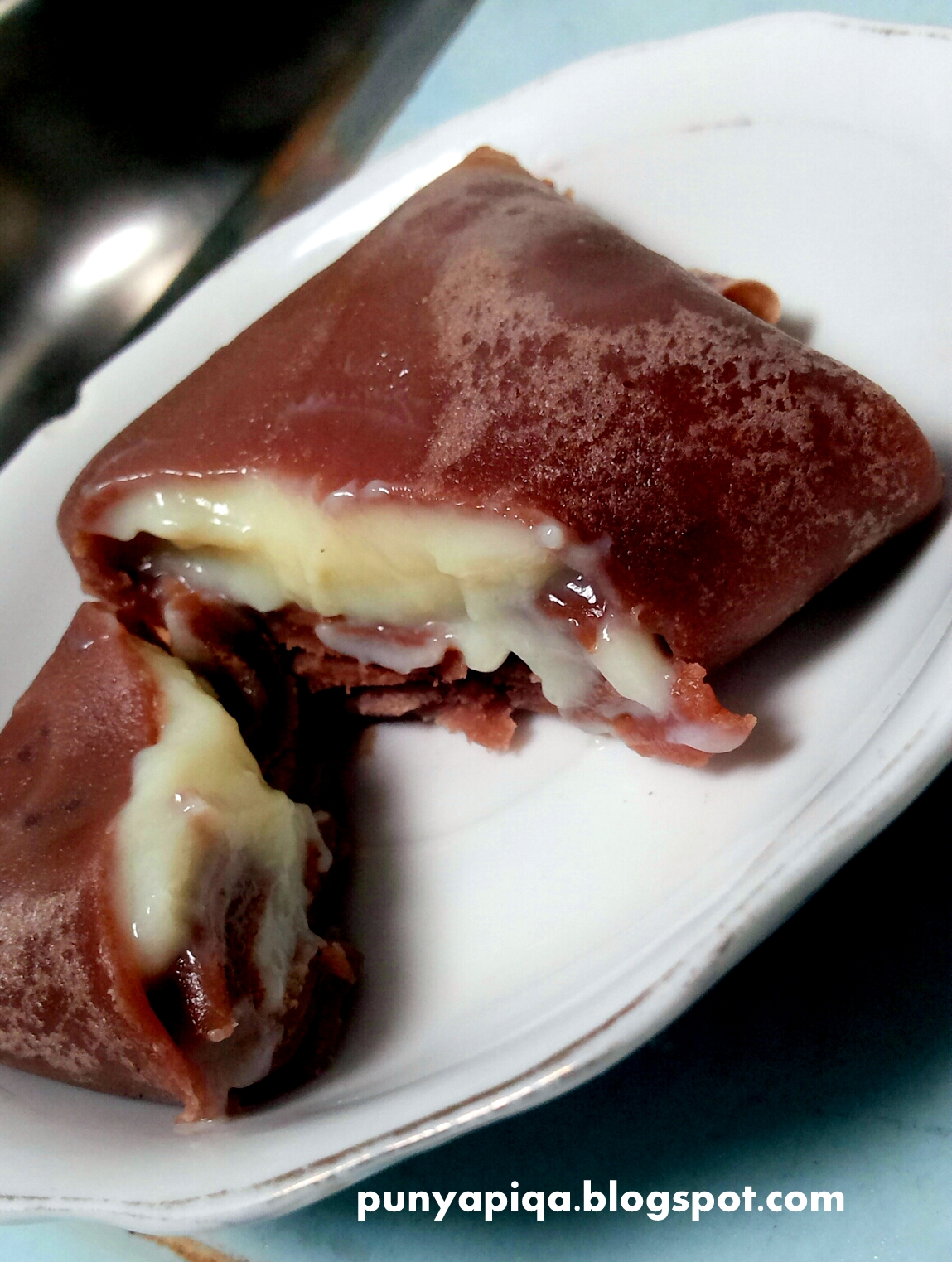 Errika Ayu: Dadar lipat coklat isi Fla Vanilla