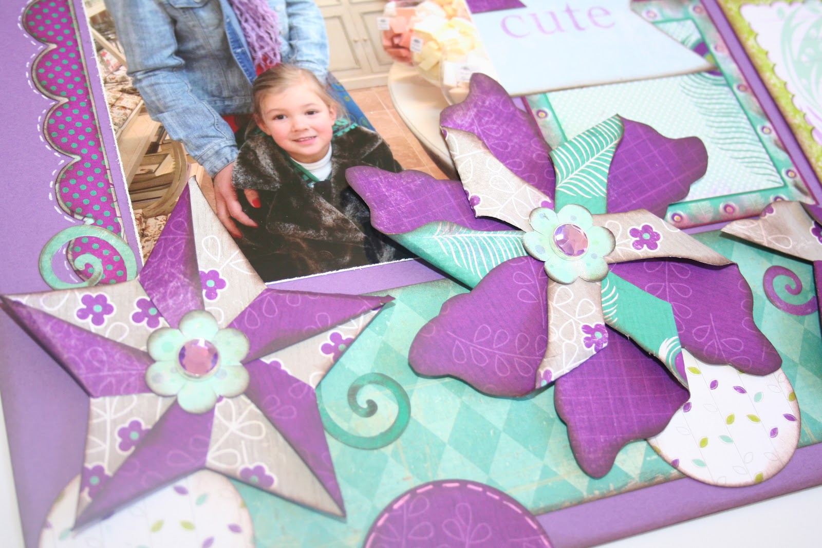 Homespun Scrapbooking: TUTORIAL: Reinventing the PINWHEEL