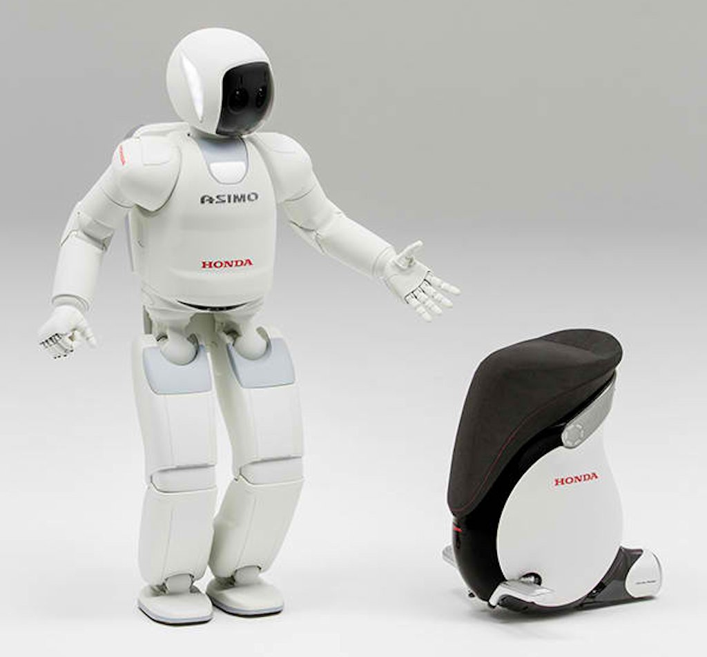 Honda's ASIMO to Greet Foreign Travelers Entering Japan | CarGuide.PH ...