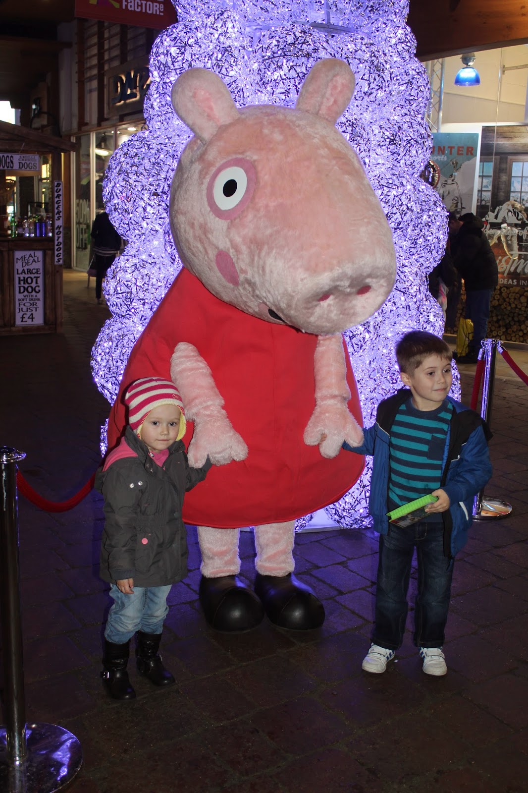 Craftaholic: Santa's Magical Grotto