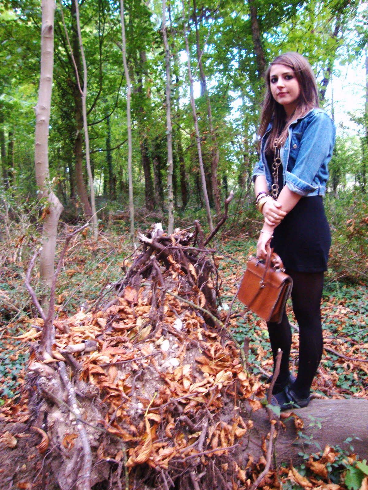 Tania Aresti: July 2011