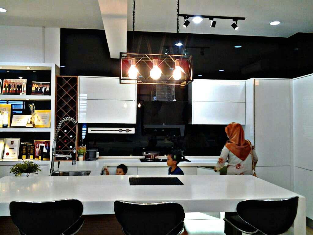 INTECH KITCHEN SDN BHD – PAKAR KABINET DAPUR DI SEMENYIH. | Mila Ahmad
