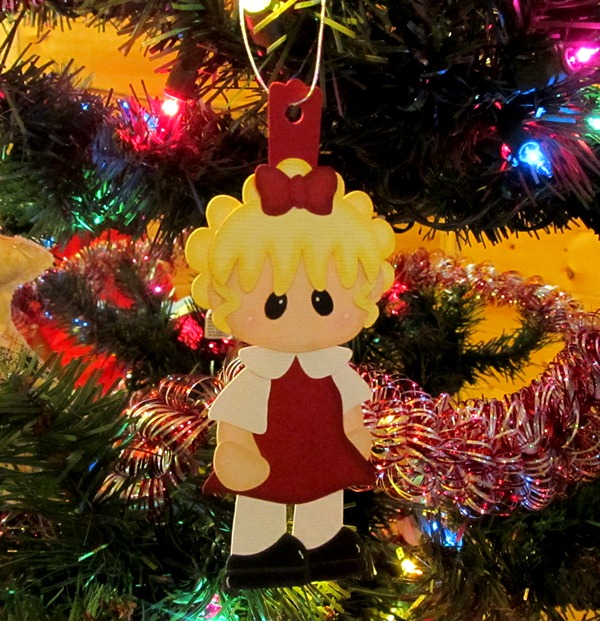 Scrapbookingbyleann Designs: Scrapping Bug Designs & Little Scraps of ...