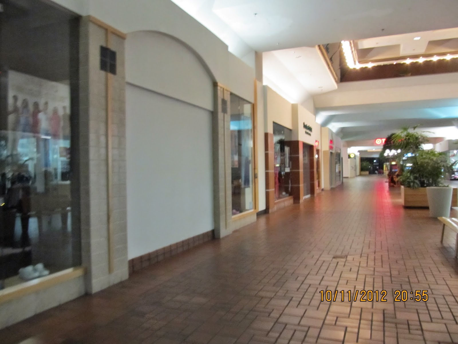 Trip to the Mall: Golf Mill Mall- ( Niles, IL)