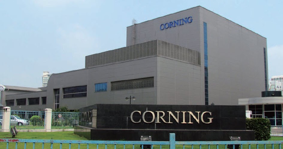 CORNING : ¿Corning es un productor, un consumidor, o un intermediario?