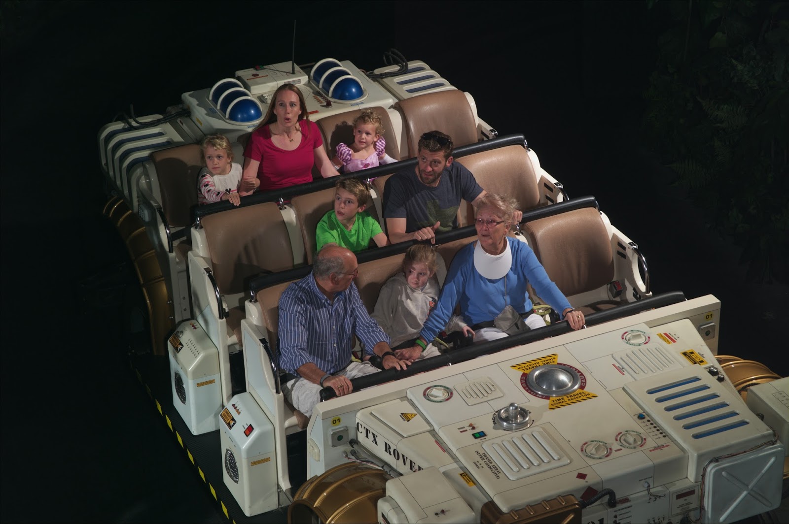 Lag Liv: Disney Days 4 and 5: Epcot and Animal Kingdom, with a bonus ...