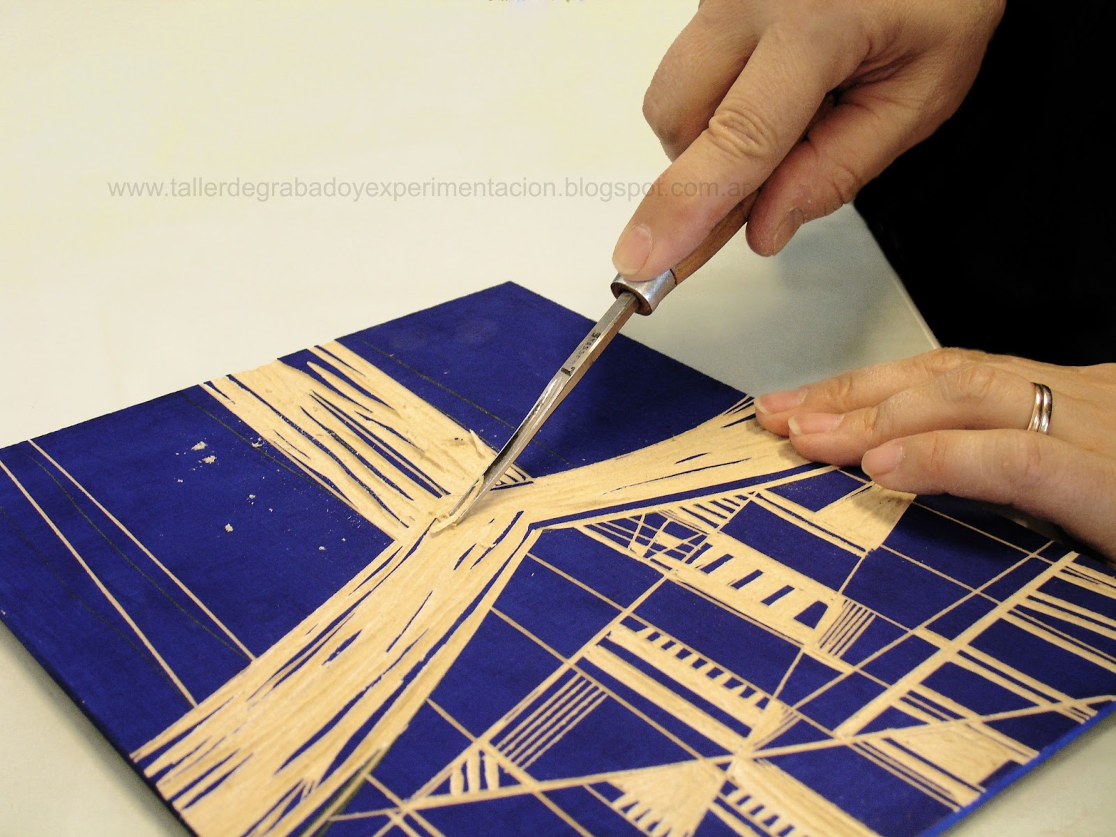 TALLER DE GRABADO Y EXPERIMENTACION: TÉCNICAS EN RELIEVE