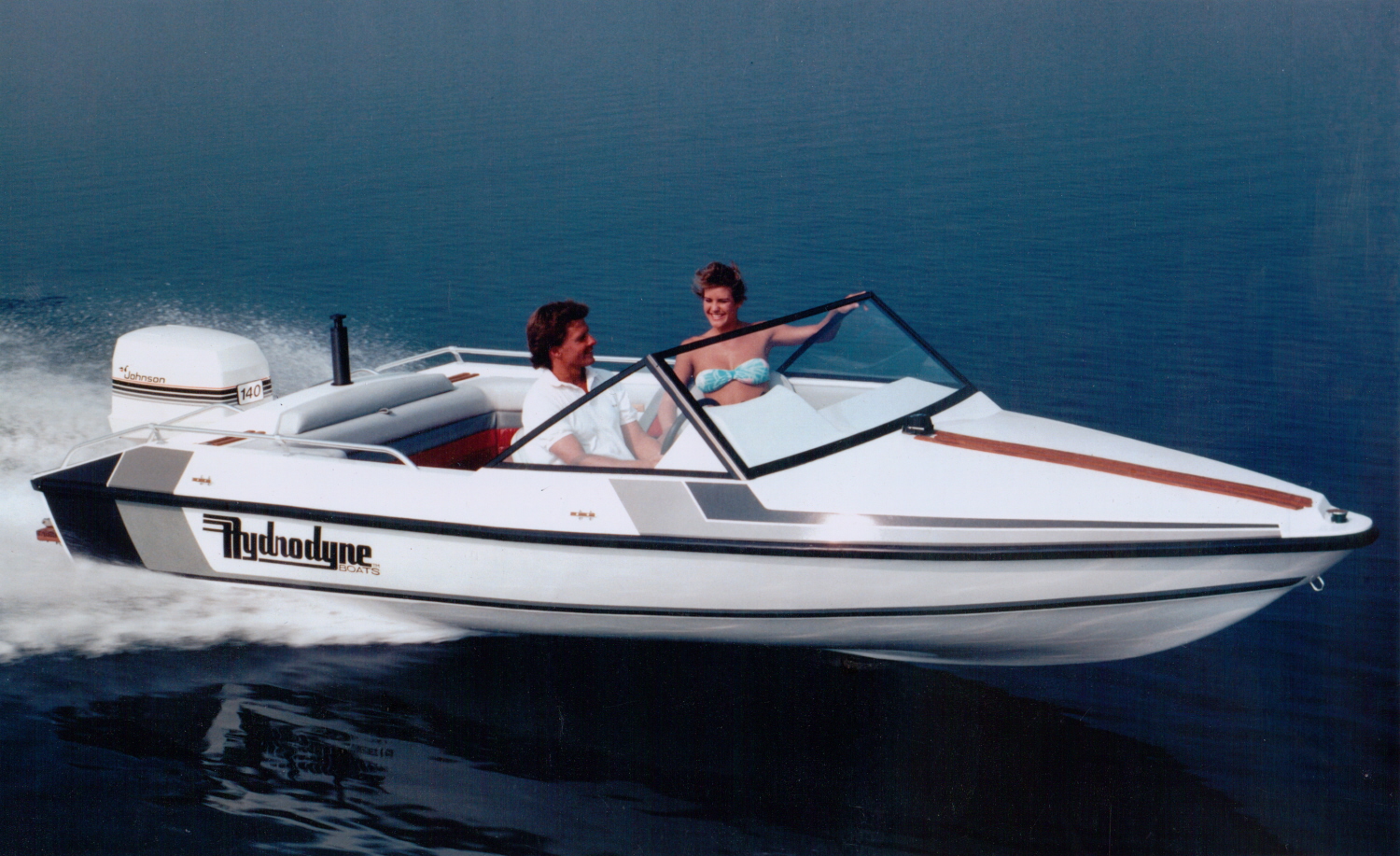 Dyna-Ski Boats: Hydrodyne 17.6 XB from 1988 WaterSki Magazine