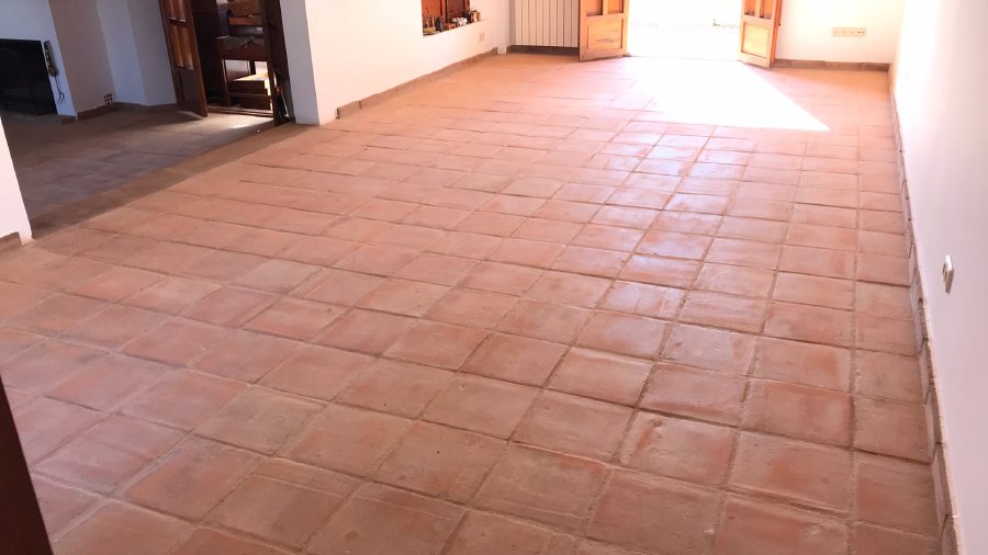 SUELO DE BARRO INTERIOR EN VERA (ALMERIA)