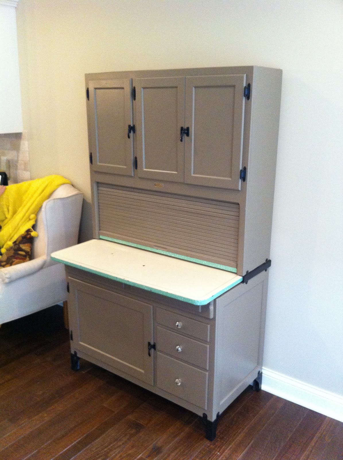 Chad's Workshop: Sellers Cabinet Finally Done!