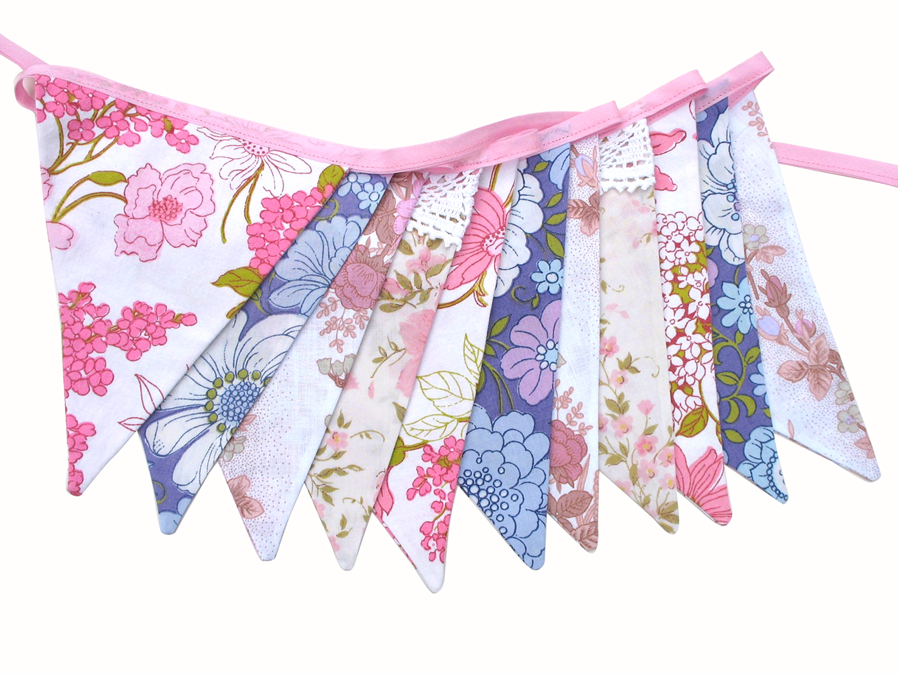 Merry-Go-Round Handmade: Vintage Buntings with lace - new floral styles ...
