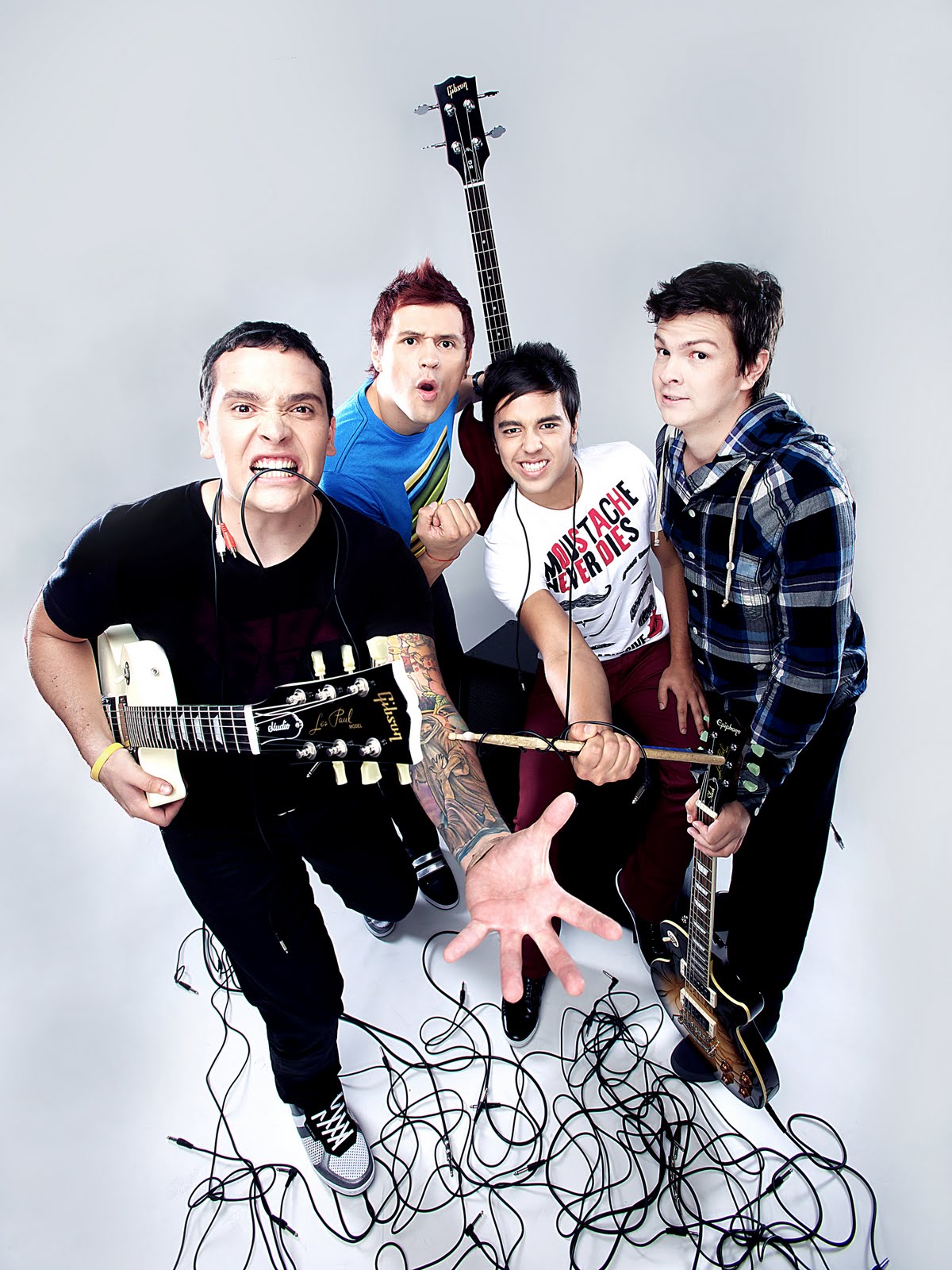 NOTICIAS Y EFEMERIDES MUSICALES Y DEL CINE: DON TETTO DEBUTA CON SU ...