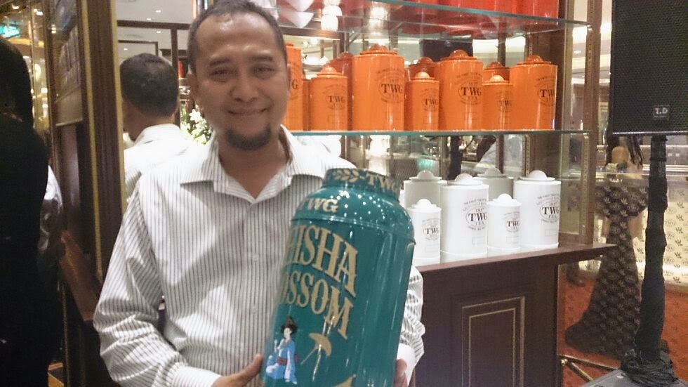 Kedai teh Laresolo: TWG: Tersesat di tengah belantara sosialita