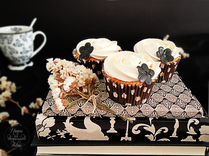 Cupcakes de Chocolate Blanco — Nunca es demasiado dulce