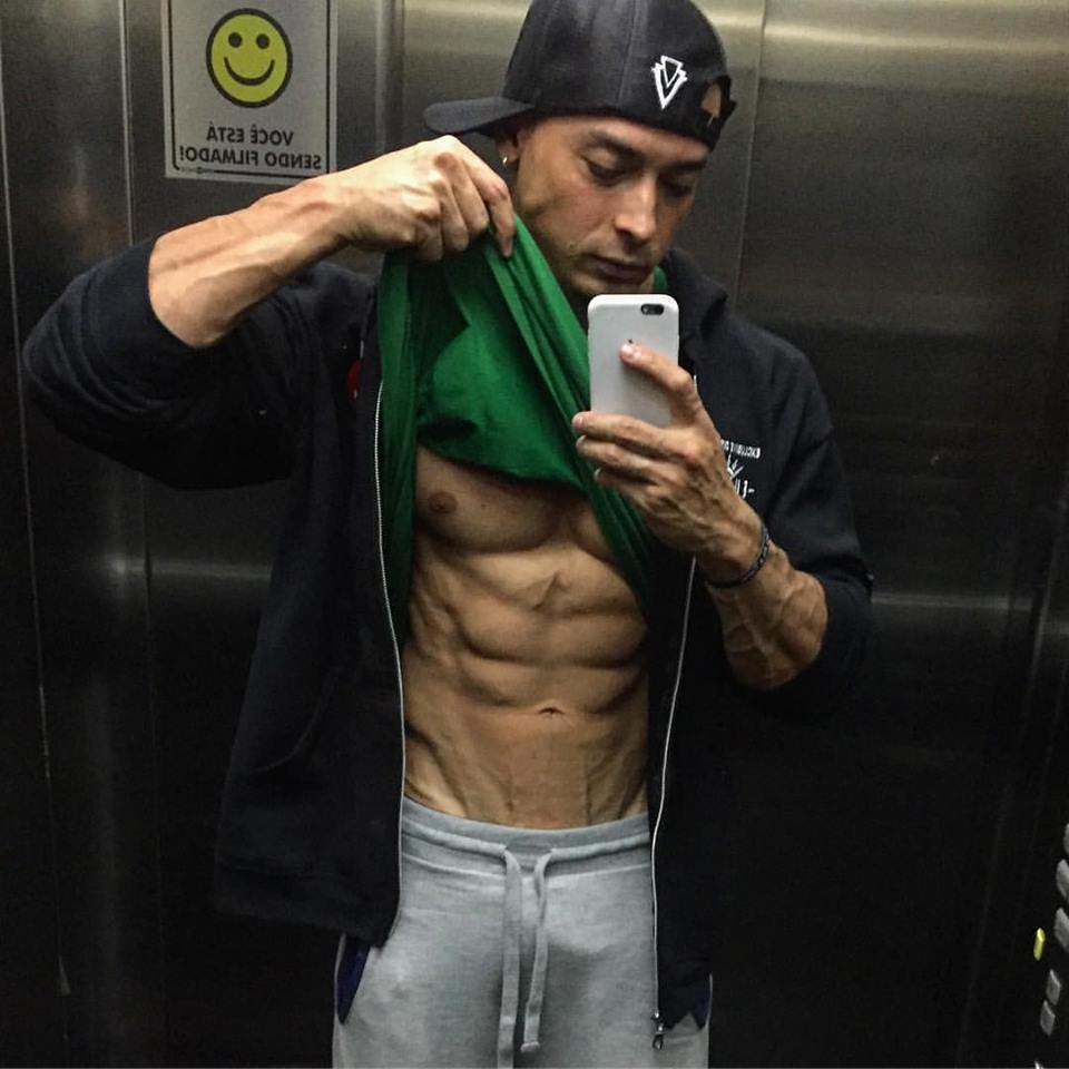 the beauty of male muscle: Felipe