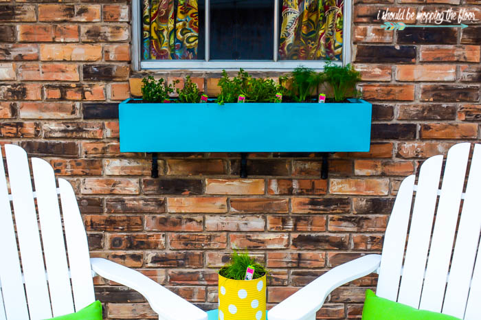 DIY Window Box | i should be mopping the floor