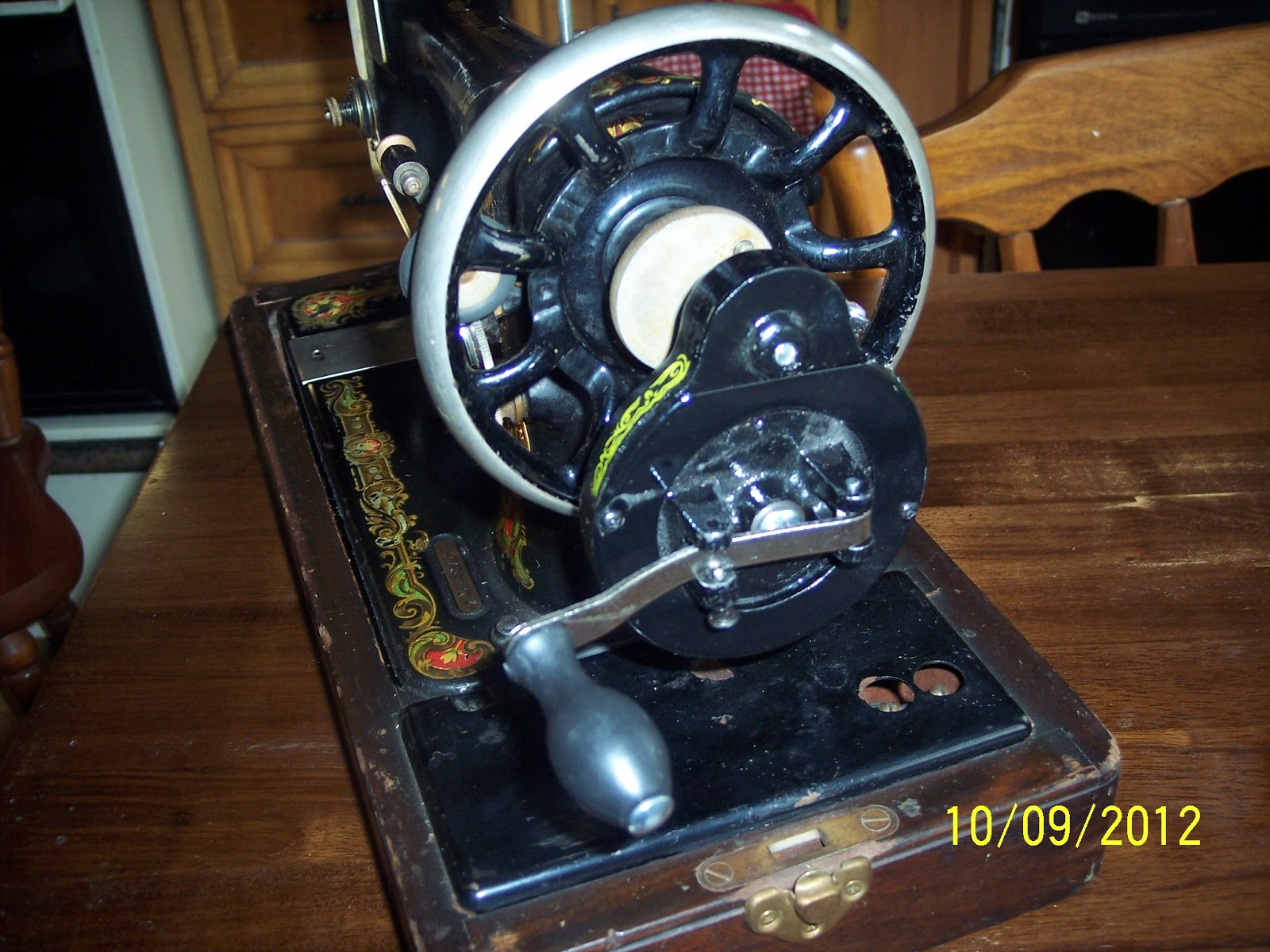 So Sew Simple: Conversion to a Hand Crank