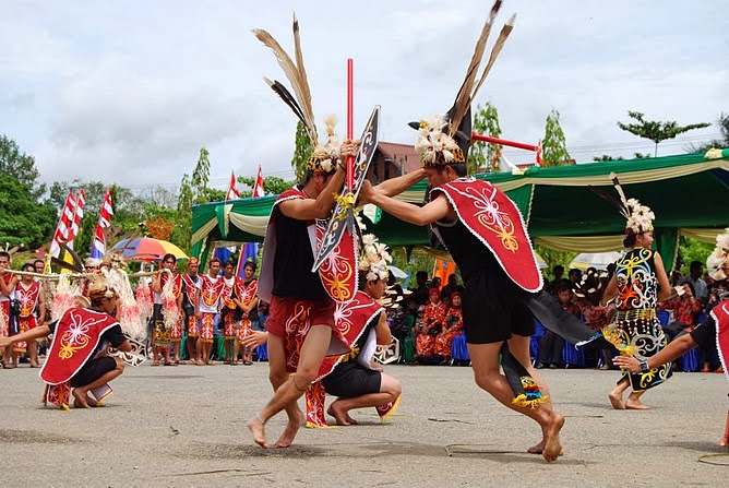 SENI TARI PAPUA