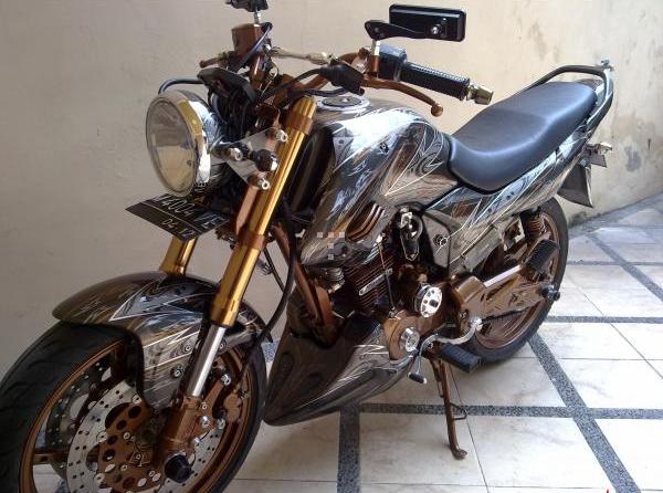Modifikasi Honda Mega Pro 2007 Full Airbrush