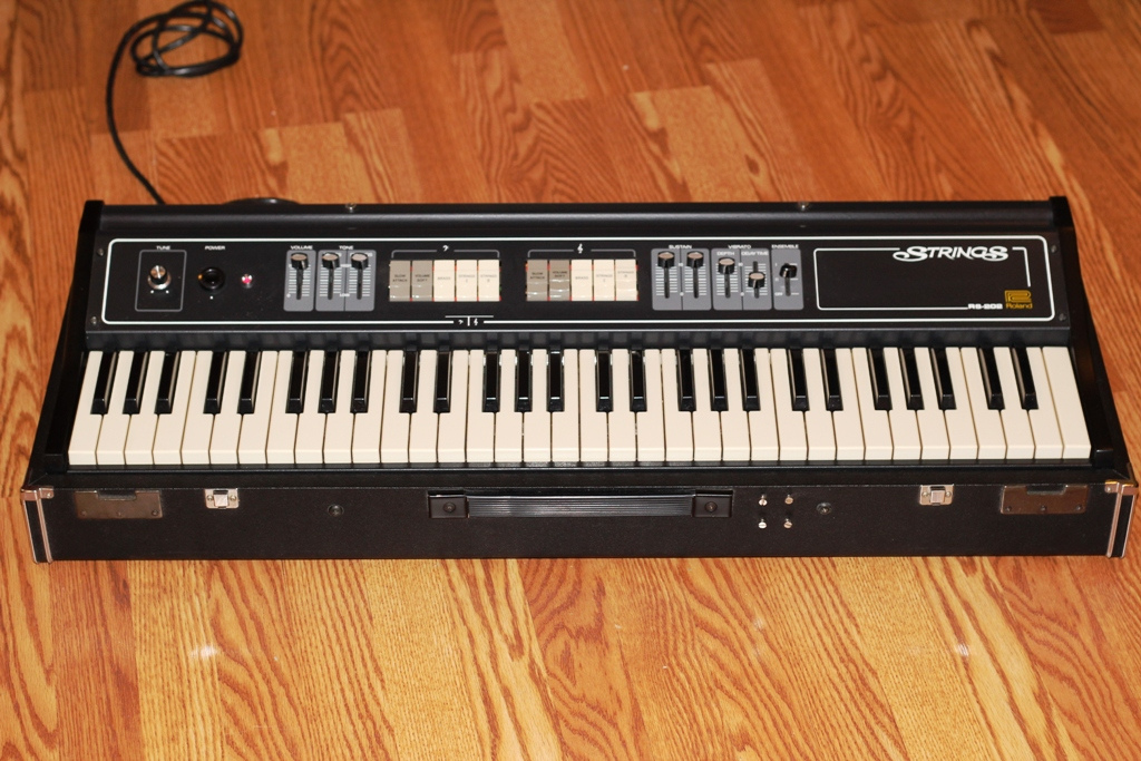 MATRIXSYNTH: Roland RS-202 demo