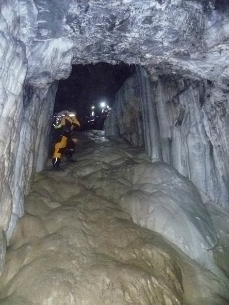 Sea Kayaking in the Channel Islands: Spar Cave - Skye